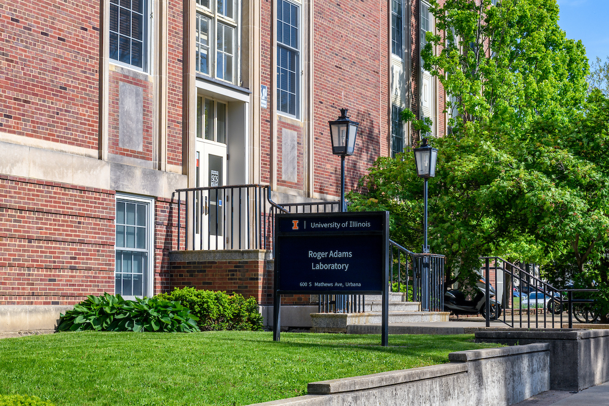 Roger Adams L aboratory